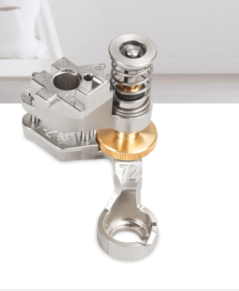 BERNINA Adjustable Ruler Foot #72S With Slit – Christie's Quilting Boutique