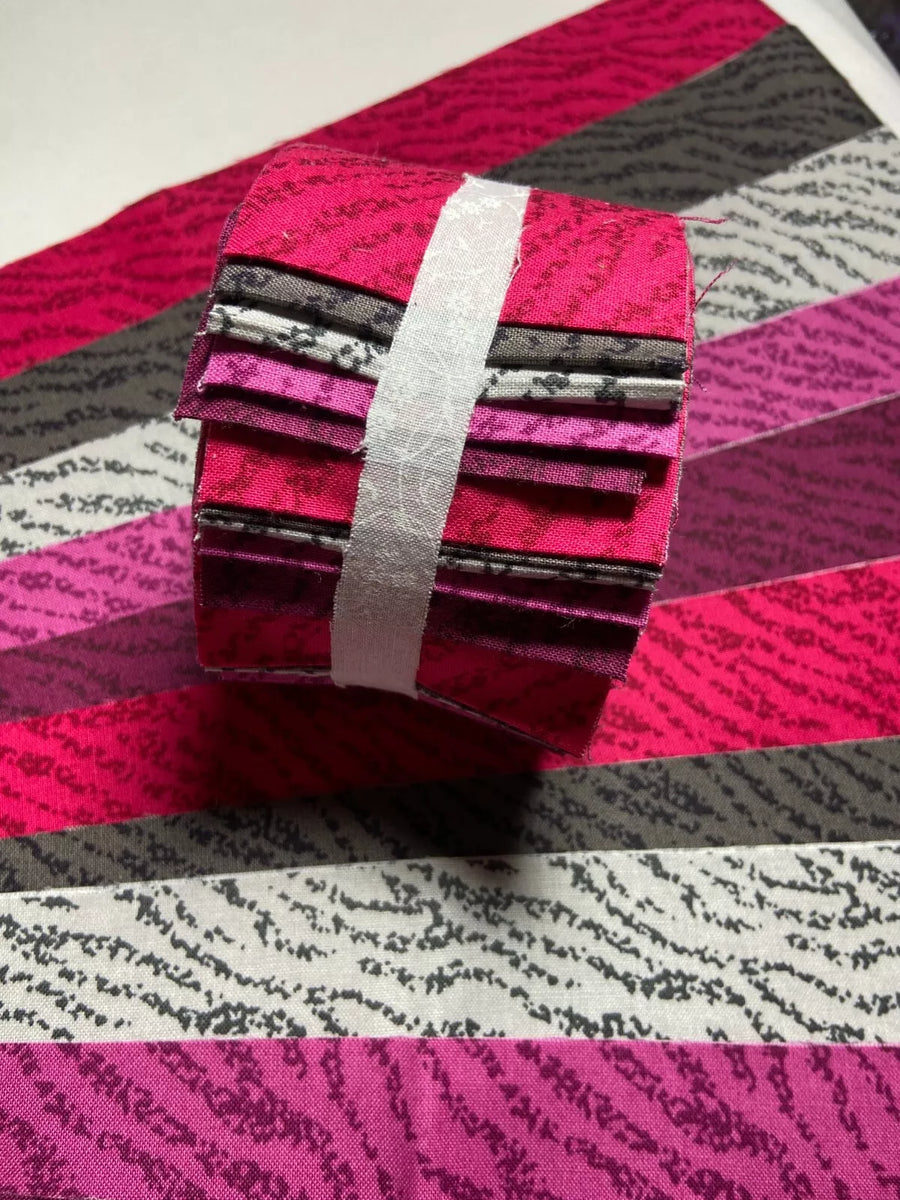 20 Strips 2.5" Jelly Rolls Fabric Squares Pre Cut Quilting Gray Red Ze ...